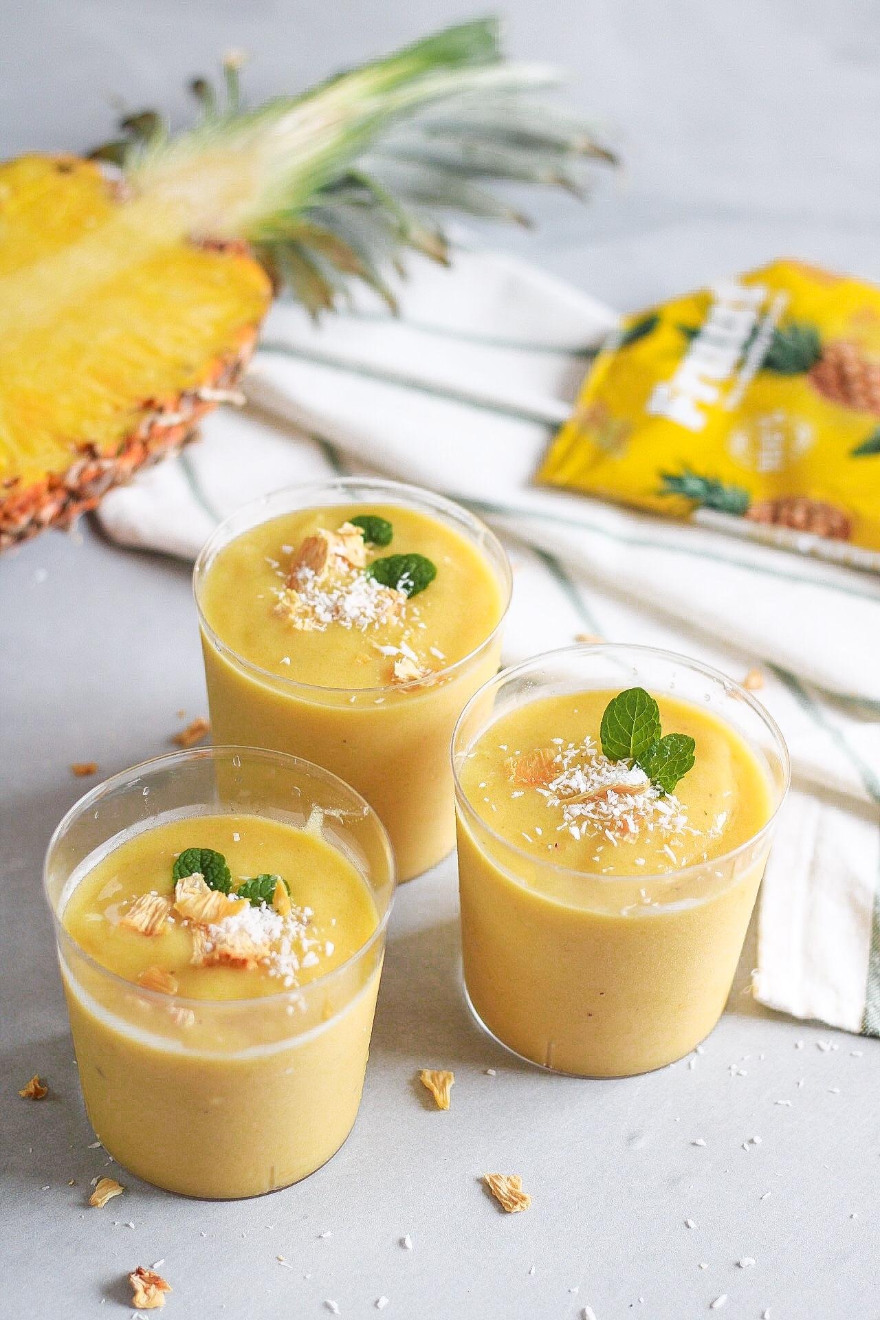 Smoothie de colher: sabor a Piña Colada - ritalopesnutricao.pt